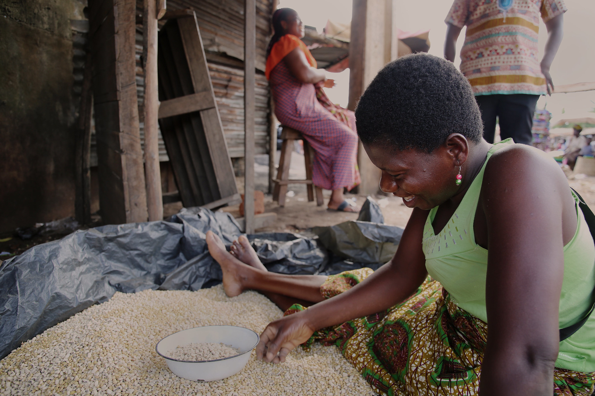 How COVID-19 may disrupt food supply chains in developing countries ...